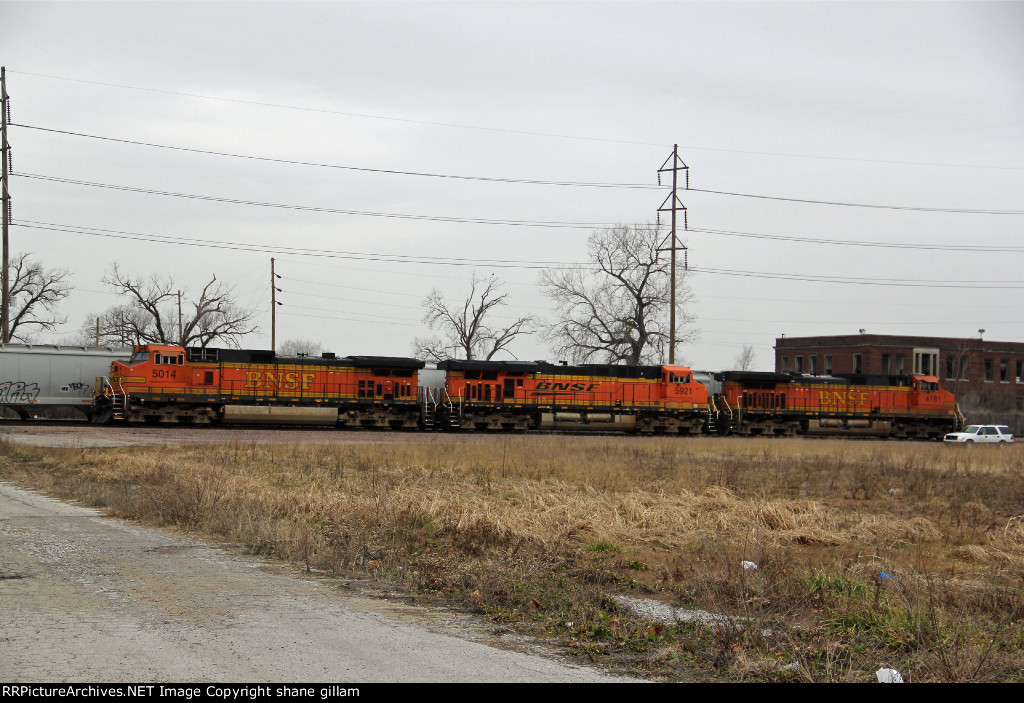BNSF 5014 sits with other's.